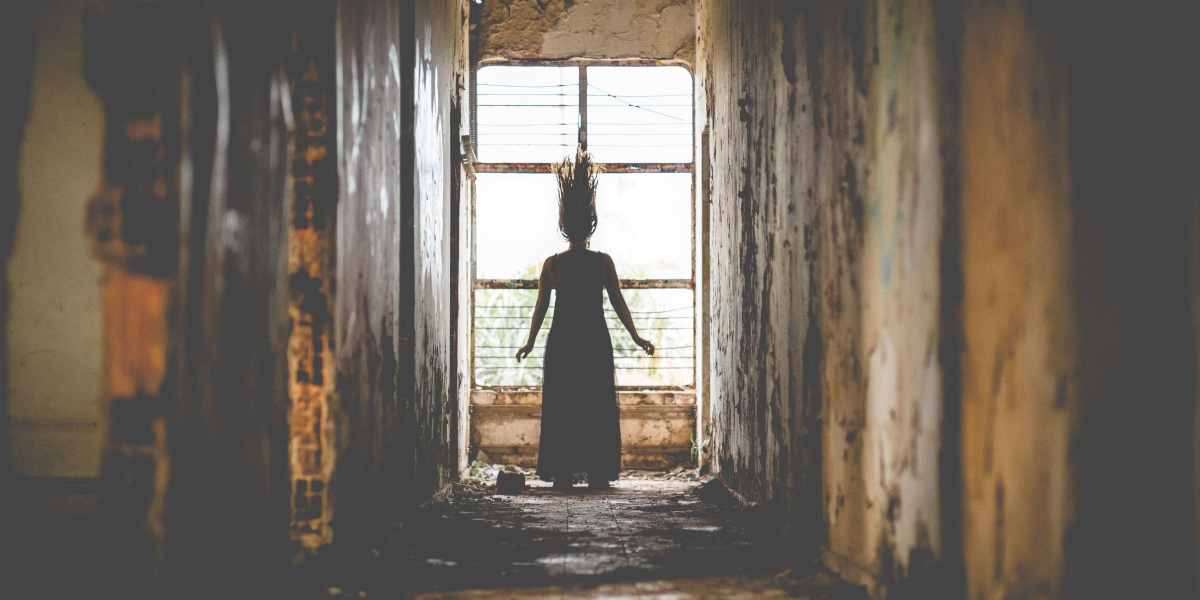5 Classic Horror Anthologies for Young Adult Readers - Halloween Short ...